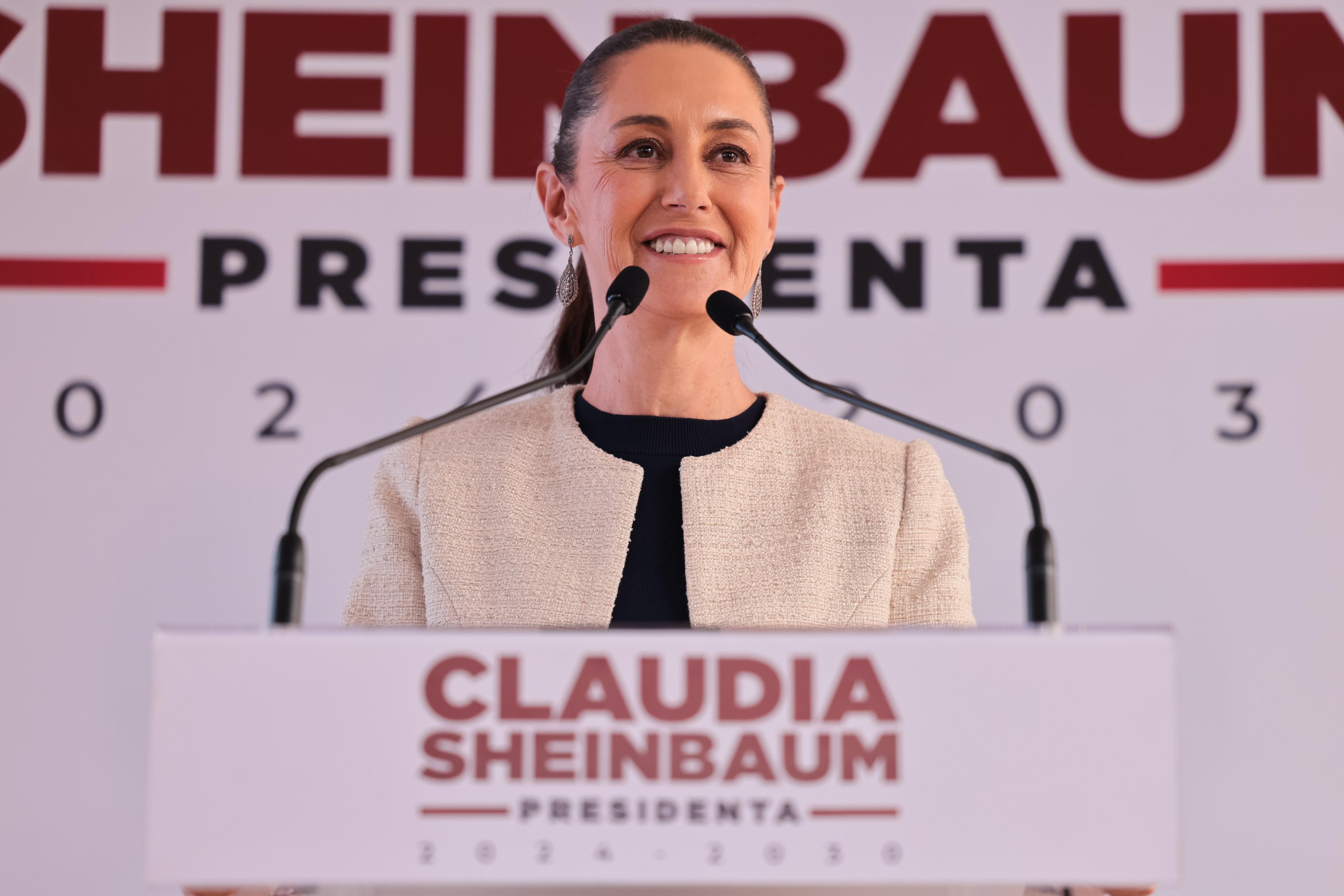 CLAUDIA SHEINBAUM PRESENTA A EMILIA ESTHER CALLEJA ALOR COMO LA PRIMERA ...