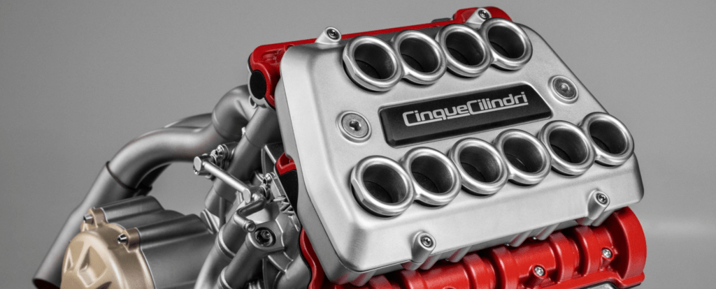 El último bastión de la combustión: Un motor de 5 cilindros y 240 CV a ...